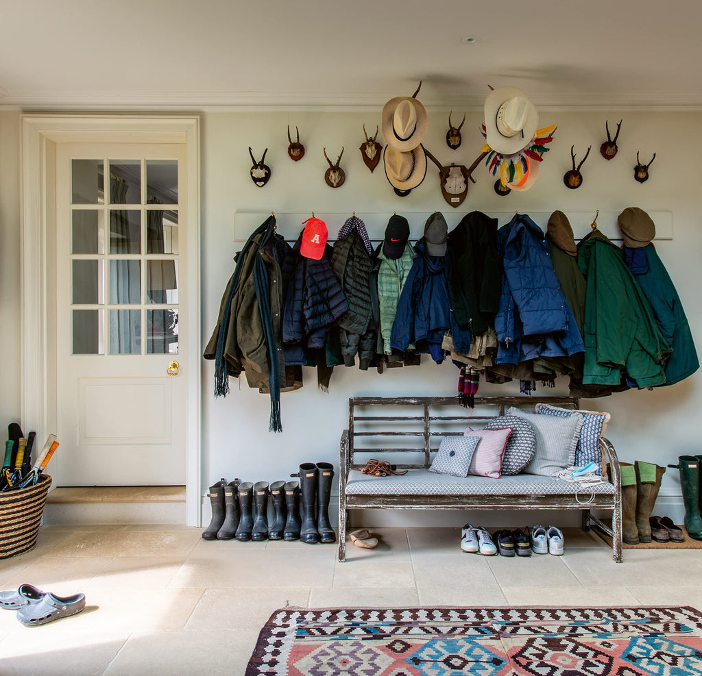 Book | At Home In The Cotswolds – Cavendish Home